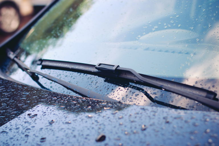 Who Invented the Windshield Wiper: A Look into its History and ...